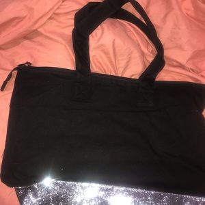 Hot Topic | Bags | Nwt Skull Tote | Poshmark